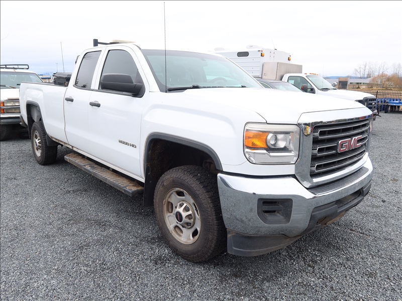 2015 GMC 2500 CREW CAB | MARYSVILLE HEAVY EQUIPMENT, CONTRACTORS ...