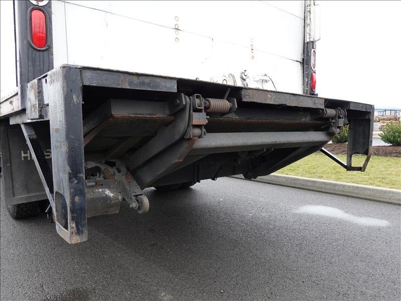 1999 ISUZU NPR VAN TRUCK W/LIFTGATE | MARYSVILLE HEAVY EQUIPMENT, CONTRACTORS EQUIPMENT ...