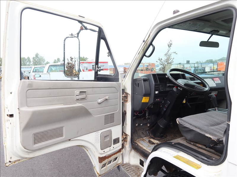 1993 ISUZU NPR VAN TRUCK W/LIFT GATE | MARYSVILLE HEAVY EQUIPMENT, CONTRACTORS EQUIPMENT ...