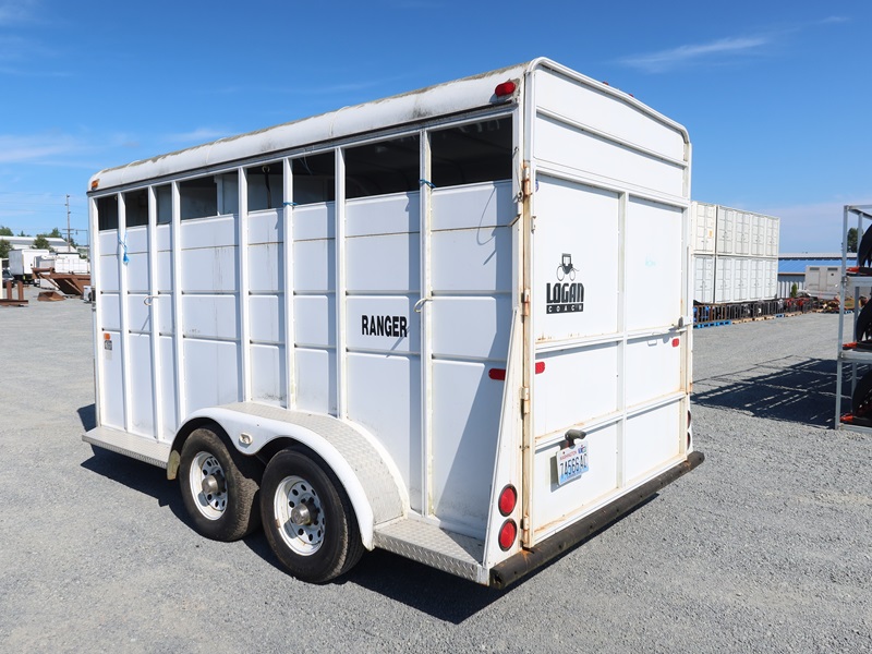 1998 LOGAN COACH RANGER T/A HORSE TRAILER | MARYSVILLE HEAVY EQUIPMENT ...