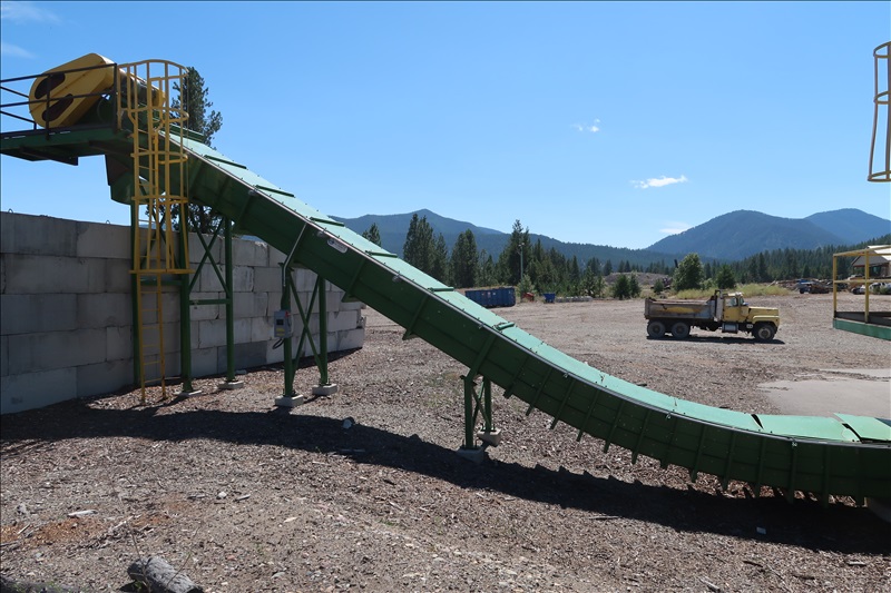 APPROX. 65' 2-STRAND WR-132XHD W/SLOTTED A22 ATTACHMENT CHAIN CONVEYOR ...