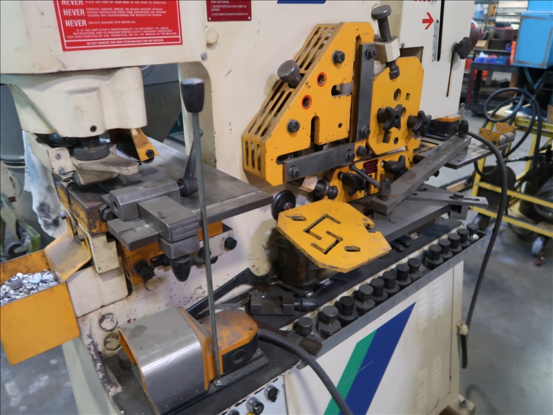 2007 GEKA HYD55 | TRADE-MARX SIGN - LIVE AUCTION | James G. Murphy Co.